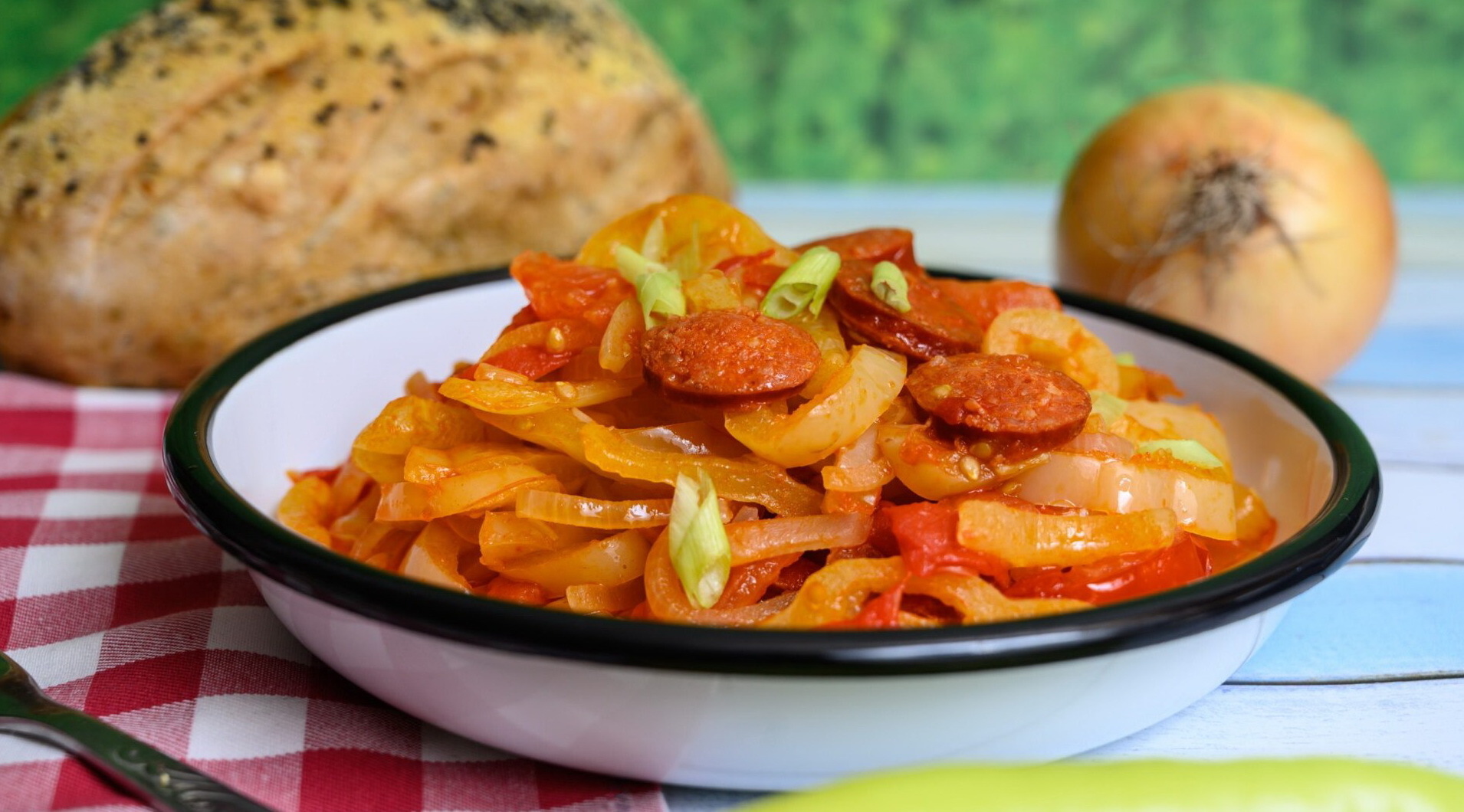 Furmintfröccs és lecsó a Szerelmi Pincesoron